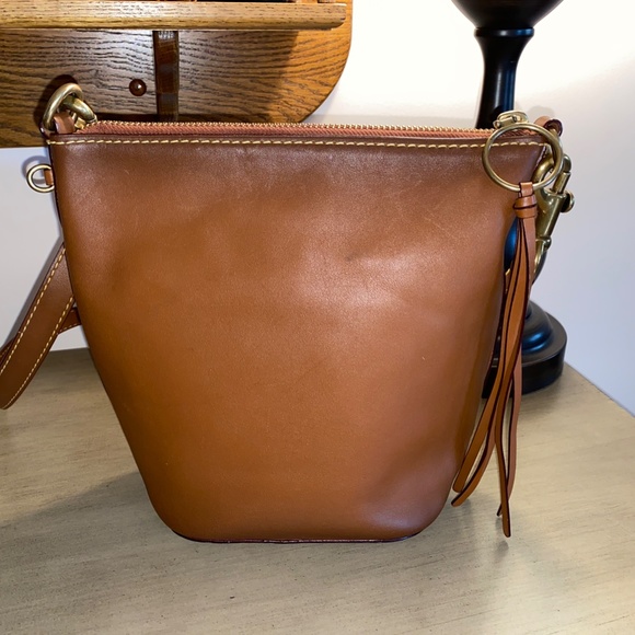 Coach | Bags | Coach 941 Archive Duffle 2 Crossbody Bag Saddle Leather ...